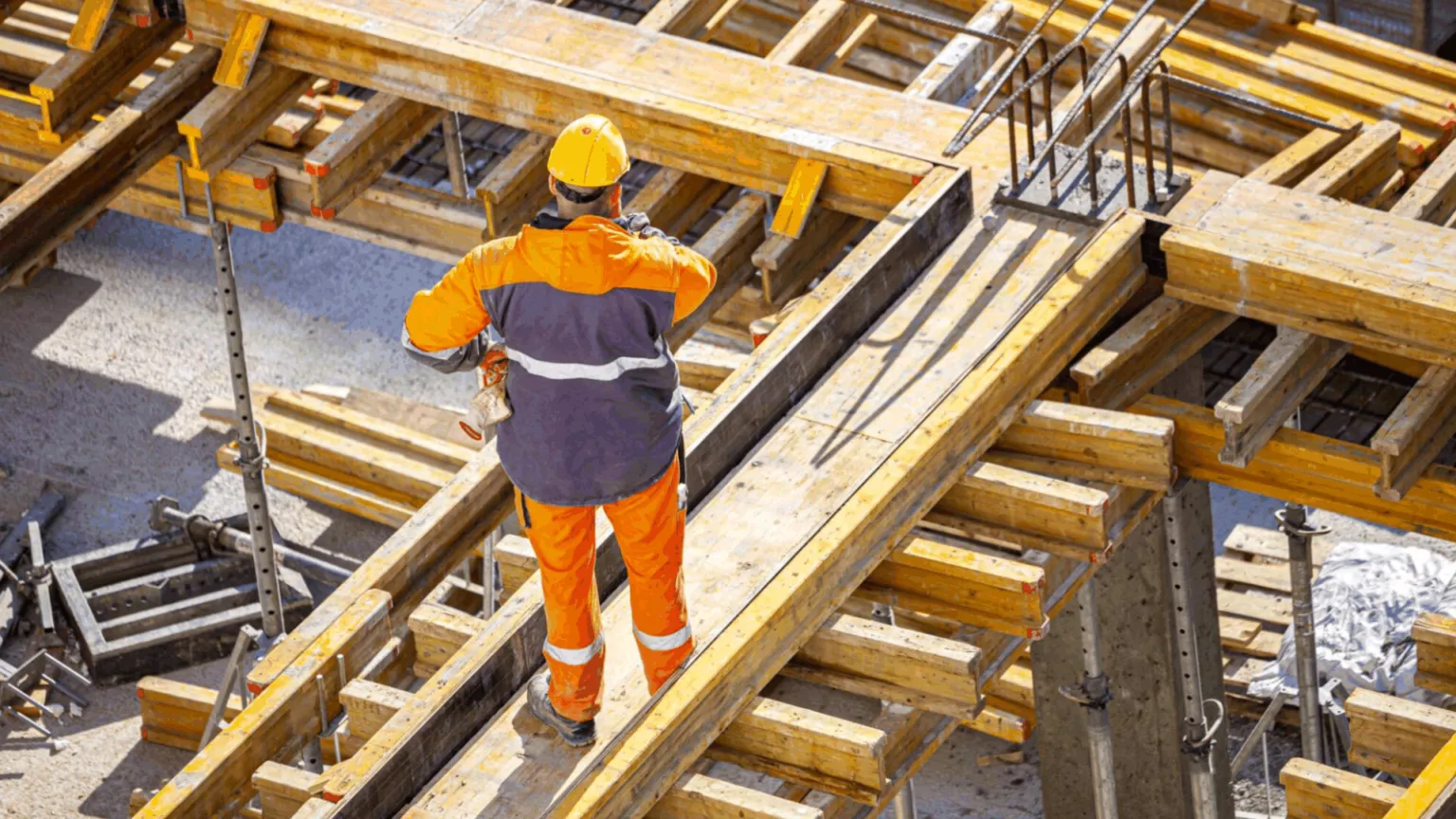 Apa Itu Bekisting? Kenali 6 Fungsi dan Jenis Bekisting